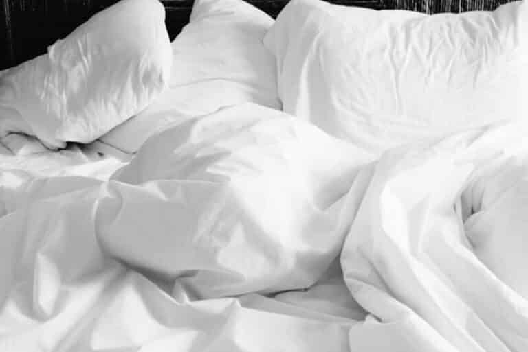 What Are Microfiber Sheets? - NapLab